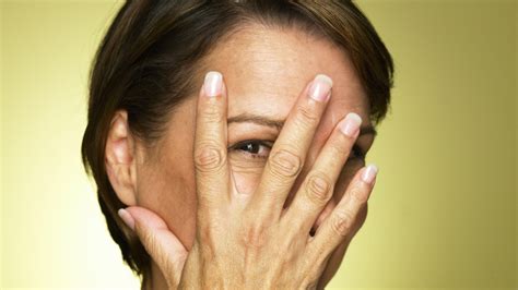 How To Navigate Dating An Introvert And Make Them Feel More Comfortable