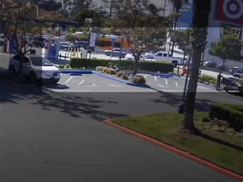 Police Looking For Suspects In Drive By Shooting Crash Near Mall
