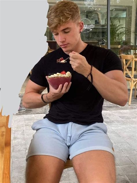 Pin De Thinking Em Such A Handsome Lad 6 Garotos Sensuais Homens