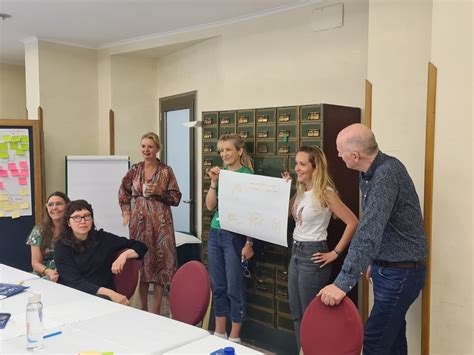 To Be Teacher To Be Coach The Power Of Non Directive Communication