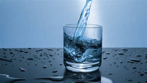 Fakta Tentang Air Putih Dan Air Mineral Yang Wajib Anda Tahu