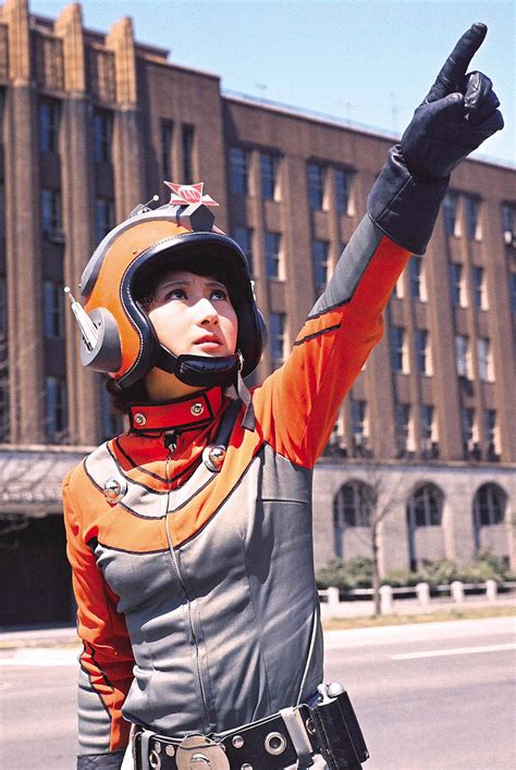 ウルトラマンA美川のり子隊員写真集に西恵子喜びのコメント到着 アニメージュプラス アニメ声優特撮漫画のニュース発信