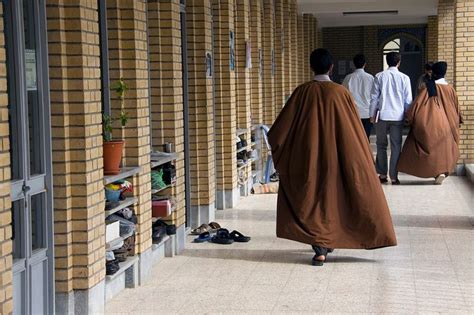 مدرسه اباصالح