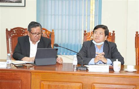 ឯក ឧត្តម ខៀ វ កាញា រីទ្ធ រដ្ឋ មន្រ្តី ក្រសួង ព័ត៌ មាន អញ្ជើញ ជា អធិបតី ក្នុង កិច្ច ប្រជុំ សាមញ្ញ