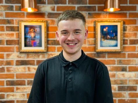 What This Man Cant Do With A Camera Isnt Worth Doing The Best Of The