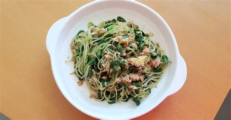 สูตร ต้นอ่อนทานตะวันผัดไข่ โลว์คาร์บ โดย ครัวนุ้งแคท Cookpad