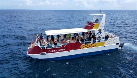 사이판 마나가하 섬에서 즐기는 호핑투어 패러세일링 선택 가능