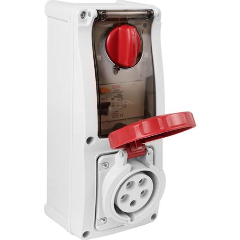 Industrial Rcd Socket Ip67 415v 32a 30ma 3p N E Switched Toolstation