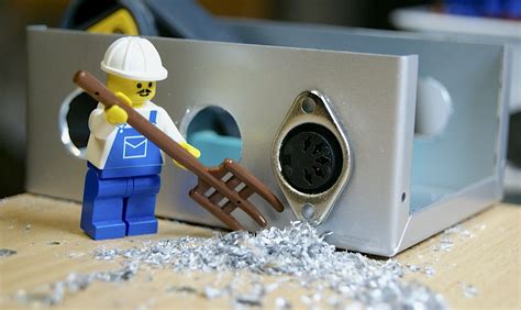 Growing Your Modular Synthesizer For Dummies Midi Thru Box