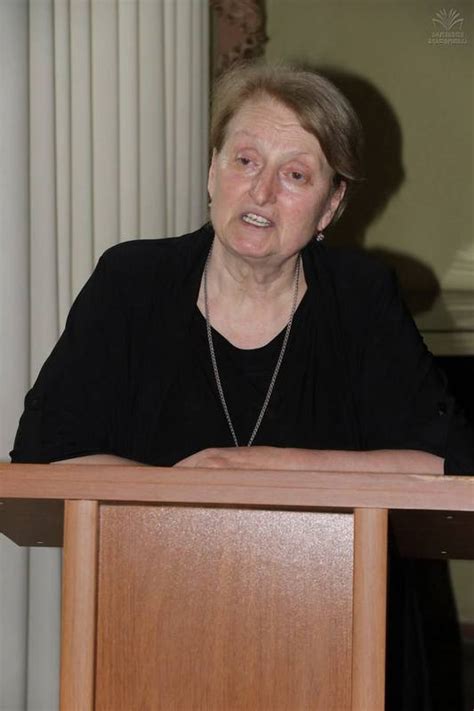 Iverieli წიგნის უბელო რაშების წარდგინება ქუთაისის ილია ჭავჭავაძის სახელობის საჯარო ბიბლიოთეკაში