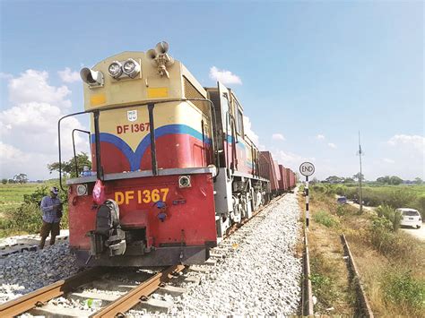 ရန်ကုန် မန္တလေးရထားလမ်းပိုင်းအတွင်း ကျောက်တံခါးမြို့နယ် ပိန်းဇလုပ်နှင့