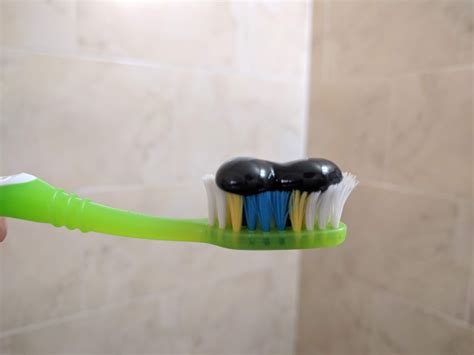 Hello Toothpaste Charcoal Whitening Minty Fresh Toothpaste