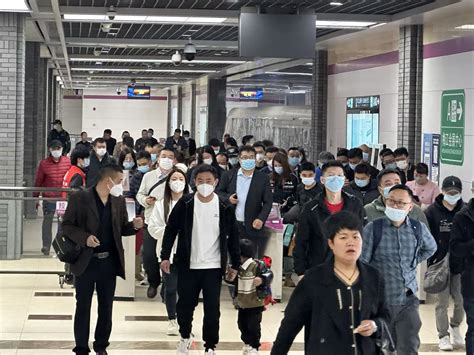 “十项行动”看轨道丨时隔一周，天津地铁客流连创新高！天津轨道交通集团有限公司