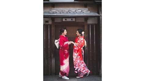 เช่าชุดกิโมโนฟูจิ เกียวโต จองแผน Furisode หรูหรา รวมแต่งหน้าทำผมและตกแต่งทรงผม Kkday