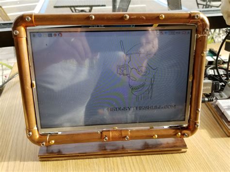 Off The Shelf Hacker Building The Skull Top Computer Monitor The New Stack