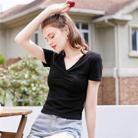 选择戈蔓婷女装加盟 全力助你成功选址开店 资讯 时尚品牌网