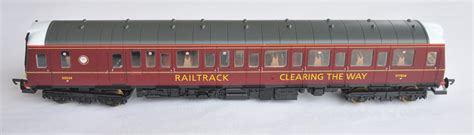 Lima Collection L204908 Class 121 Diesel Railcar Railtrack Clearing The