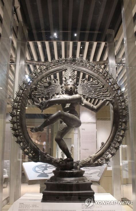 인도 국립박물관에 전시된 춤추는 나타라자 청동상