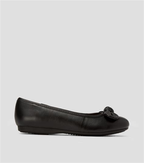 Flexi Flats En Piel Con Moño Mujer El Palacio De Hierro