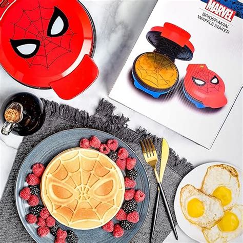 Uncanny Brands Marvel Spiderman Waffle Maker Spideys Mask