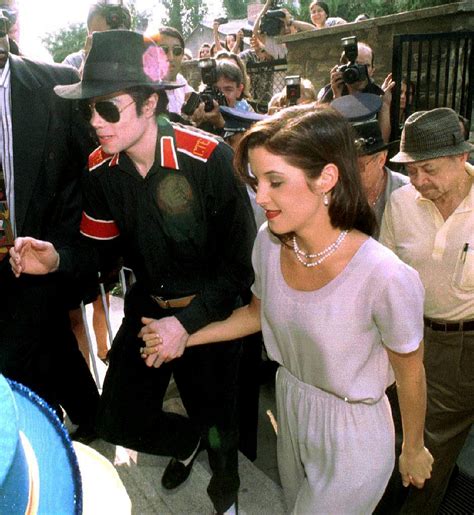 Michael Jackson And Lisa Marie Presleys Brief Marriage Timeline Us