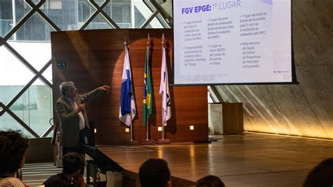 89276 Epge Escola Brasileira De Economia E Finanças Fgv Epge