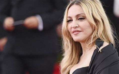 لندن القبض على نجل مادونا بسبب الإدمان رووداونيت