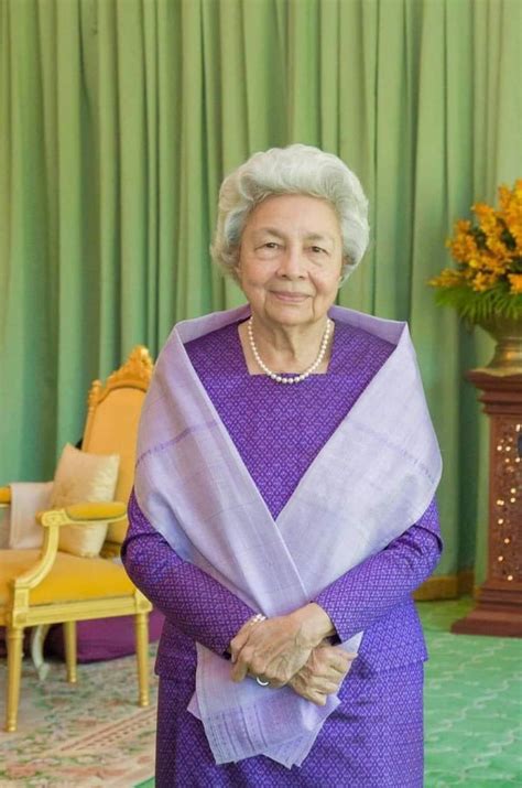 ព្រះវររាជមាតាជាតិខ្មែរ៖ ស្រី្តកម្ពុជា ជាកម្លាំងចលករ ដែលបានរួមចំណែកជំរុញកំណើនសេដ្ឋកិច្ច