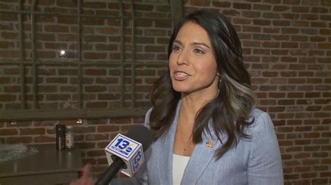 Tulsi Gabbard Legs