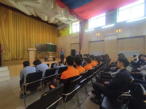 Төвийн хуулийн зөвлөх СХД ийн ерөнхий боловсролын 9 р сургуулийн сурагчдад сургалт зохион