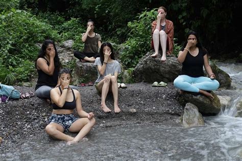 Singing Bowls And Meditation Training Rishikesh India 200 Hour 300