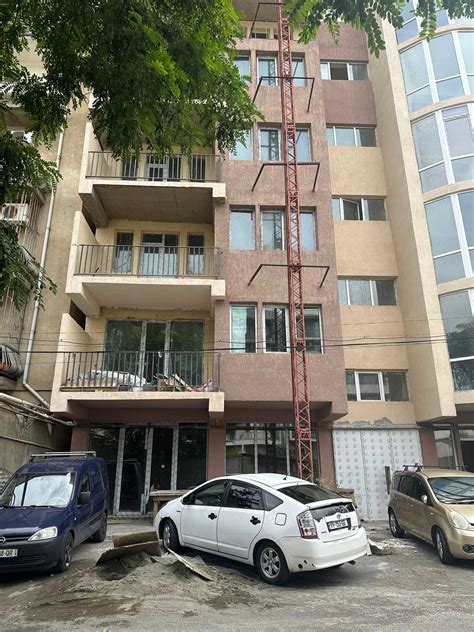 იყიდება 4 ოთახიანი ბინა საბურთალოზე 150000 30031185 Ss Ge