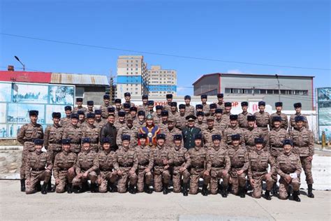 Торгон цэргийн ангид албаа нэр төртэй хаасан дайчдыг бэлтгэлээр халлаа