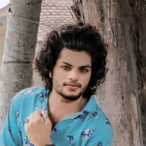 ༒Änàndhû Røw 🔵 Anandhu Row • Threads Say More