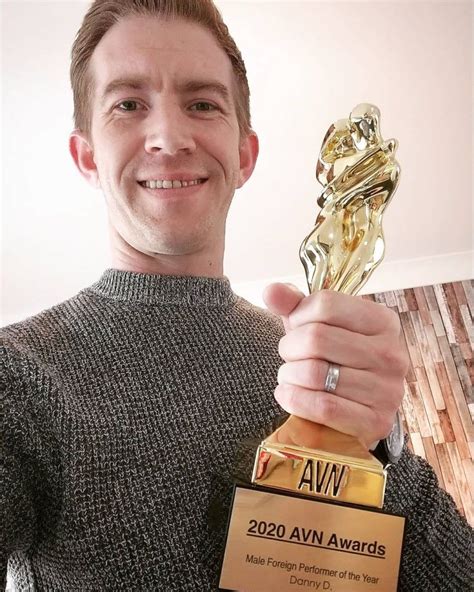 Danny Stunning Column Slideshow