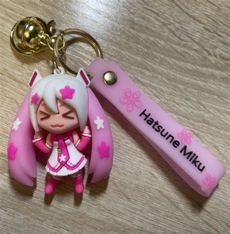 Брелок игрушка аниме Hatsune Miku Хацунэ Мику радостная купить с доставкой по выгодным ценам в