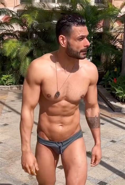 Shirtless Bollywood Men Deepak Kumar Aka Deepak Chaudhary In Tiny Tiny