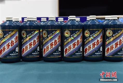 重庆警方破获制售假酒包材案 涉案价值20亿 搜狐大视野 搜狐新闻