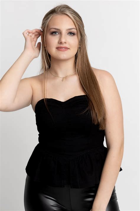 Natalie P New View Modeling