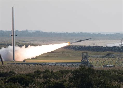 Το πολεμικό ναυτικό των ΗΠΑ εκτόξευσε τον πρώτο υπερηχητικό πύραυλο Coyote [vid] Onalert