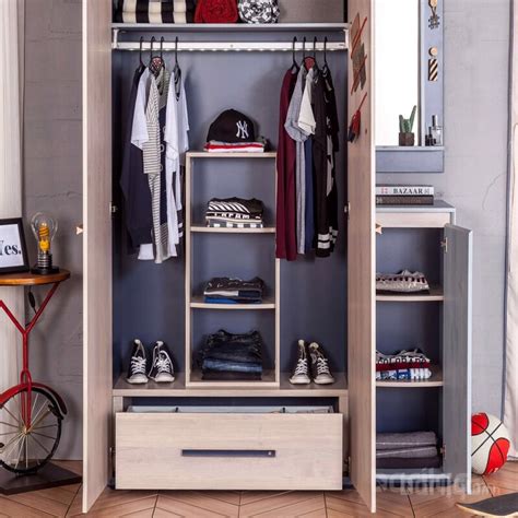 Жижиг шүүгээ