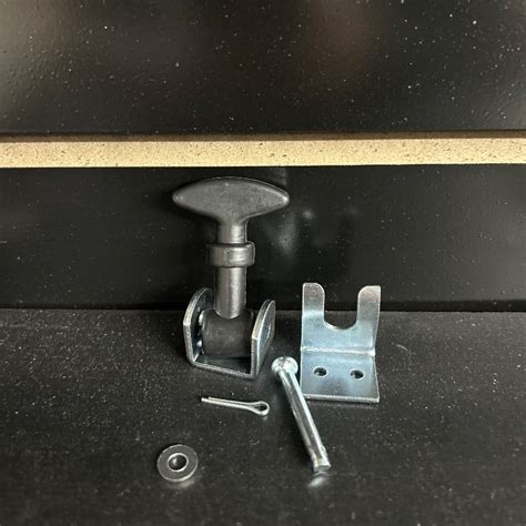 Crochet Mini Attache De Capot Rubber Camion Sicard