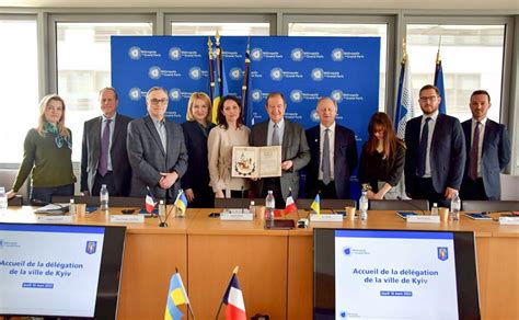 Париж виділив додаткові кошти на розбудову Києва — Марина Хонда Вечірній Київ