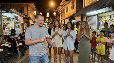 Raskull A Photorealistic Highly Detailed Candid Street Scene Set At