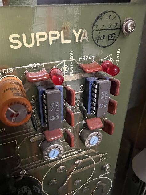 Im Working On An Electron Microscope From The Early 1980s Can Anyone Tell Me What The Orange