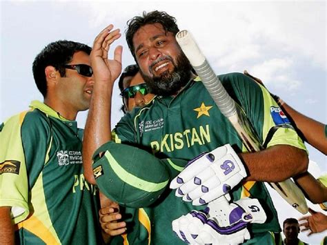 wallpaper millenium era inzamam ul haq wallpapers
