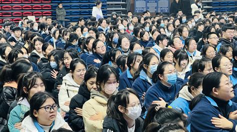 新学期 心动力 郑州市第四高级中学开展心理健康教育讲座 郑州教育信息网