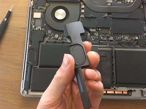 Macbook Pro Speakers Cracks Causes Fixes And Prevention Tip