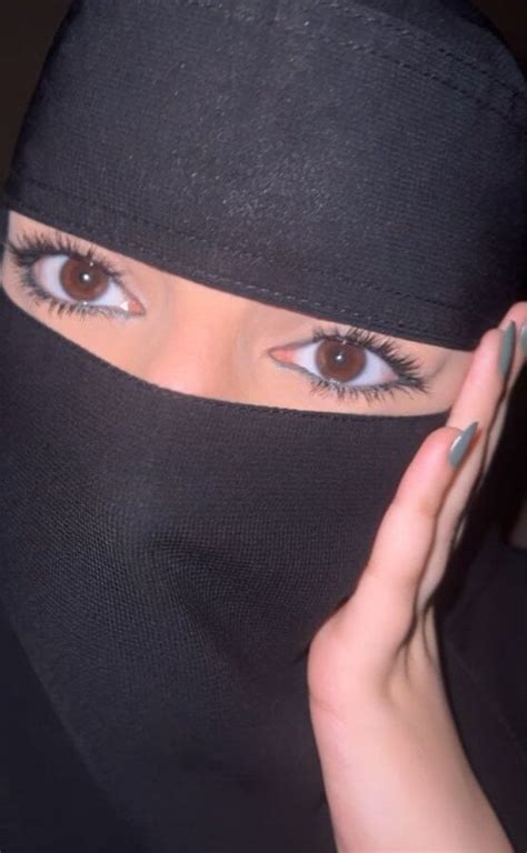 Warda 9 Cam Model Free Live Sex Show And Chat Stripchat