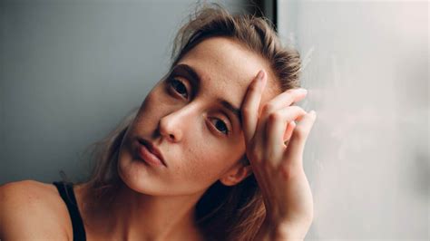 People Who Have Serious Trust Issues Often Dont Realize They Do These 5 Insecure Things In